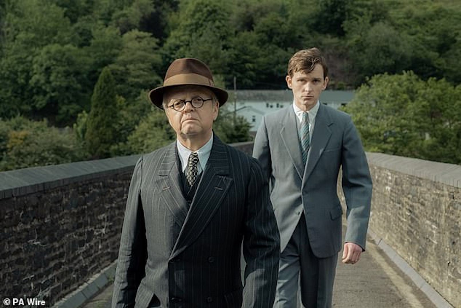 Mr Burton - modest film about the birth of an extraordinary talent